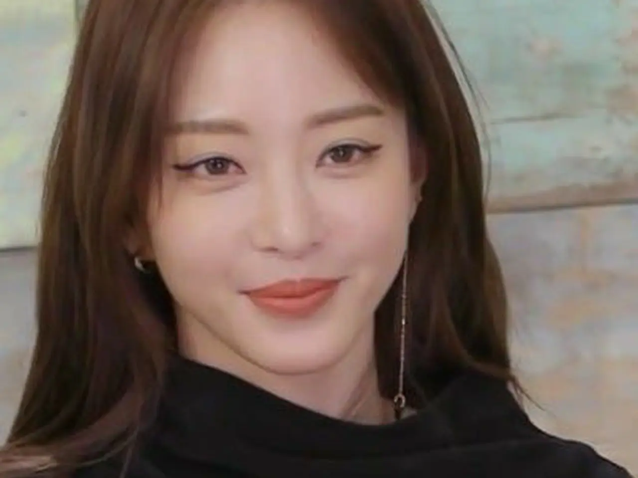 【g公式】女優ハン・イェスル、「姉さんのサロン」いよいよ明日放送 | wowKorea（ワウコリア）