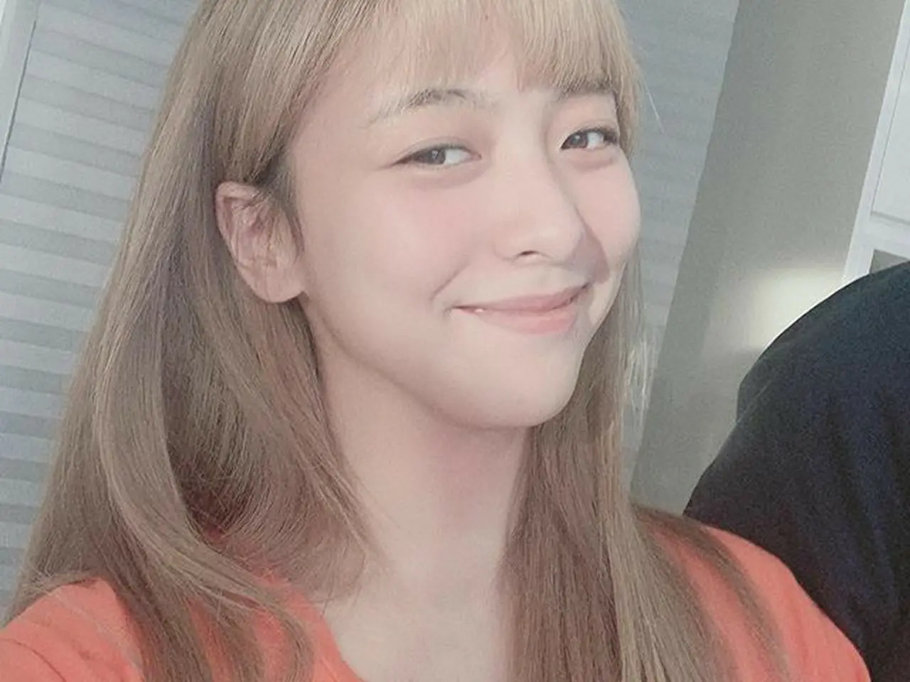 【g公式】f(x)_出身ルナ、写真公開。 | wowKorea（ワウコリア）