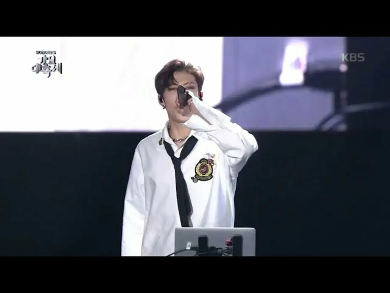 【公式kbk】Stray Kids - 副作用(Side Effcts - Stray Kids)[2019 KBS歌謡大祝祭] 20191227 | wowKorea（ワウコリア）