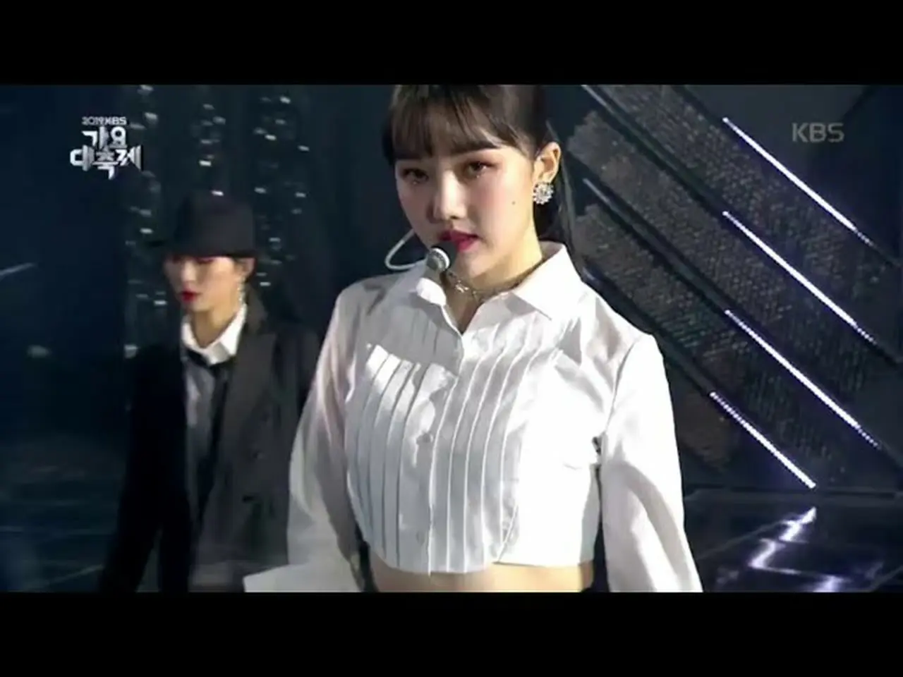 【公式kbk】Apink オハヨン + RED VELVETジョイ + GFRIENDイェリン) - [2019 KBS歌謡大祝祭] 20191227 | wowKorea（ワウコリア）