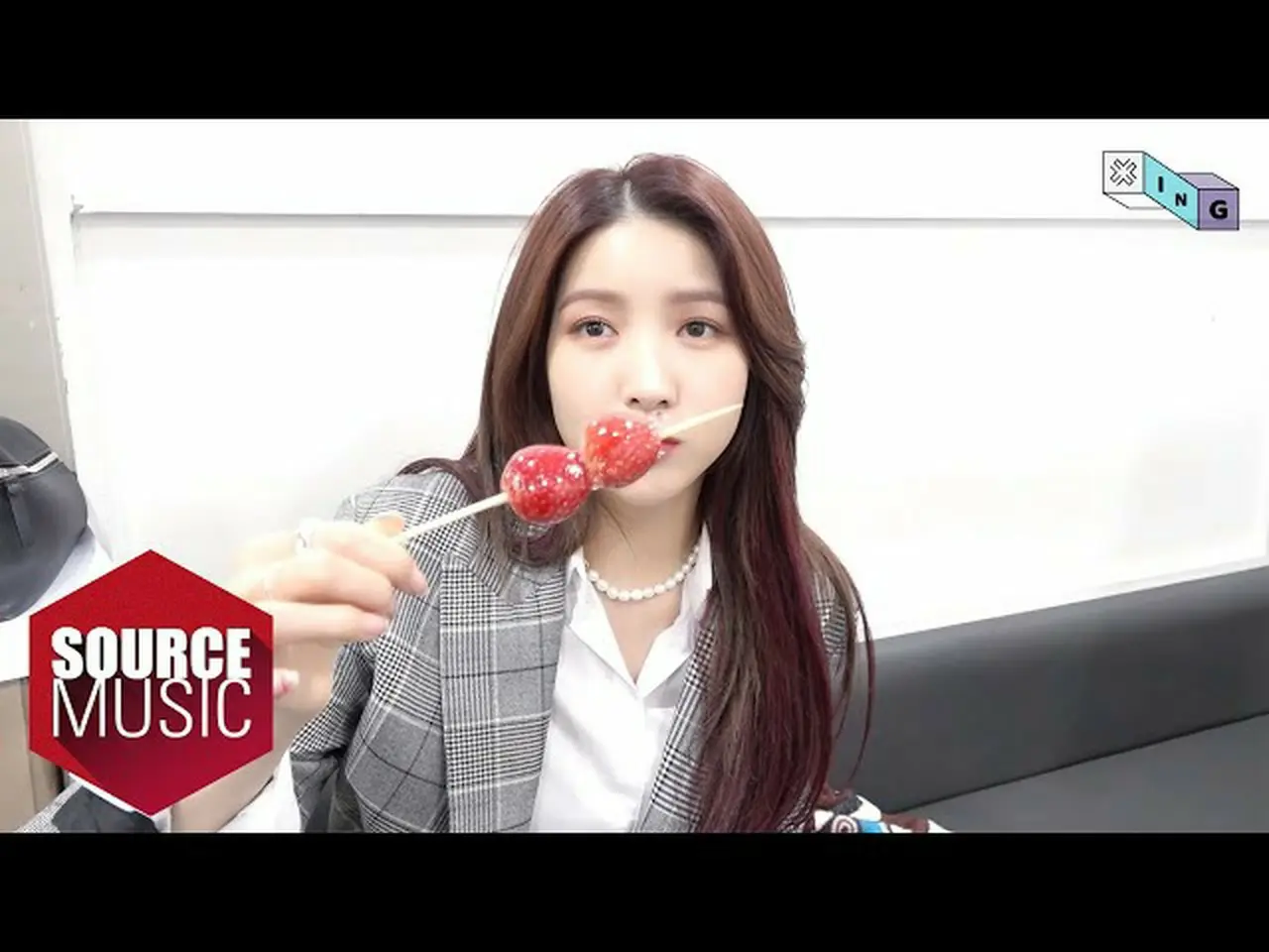 【t公式】GFRIEND、[🎞#G_ING] #GFRIEND #GFRIEND Tanghulu Mukbang ️ | wowKorea（ワウコリア）