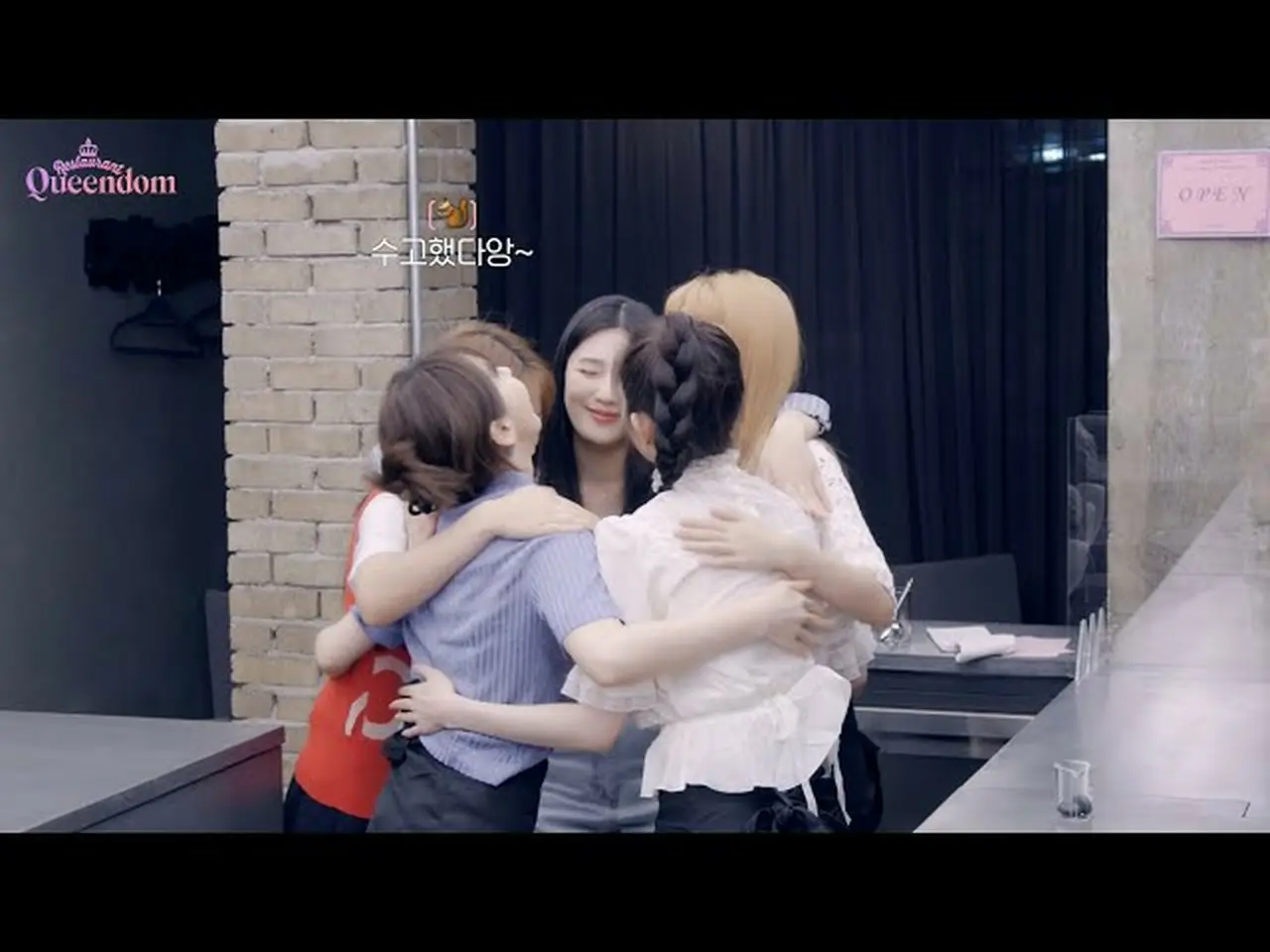【t公式】RED VELVET、 🏰QueendomRestaurant🍽 EP。 | wowKorea（ワウコリア）