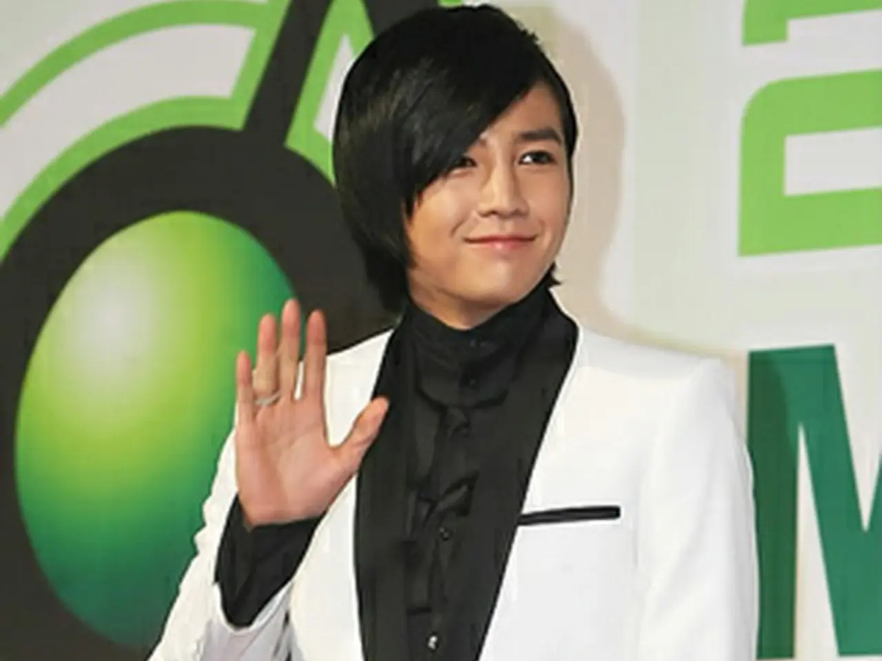 ＜メロン・ミュージック・アワード＞MCを務めるチャン・グンソク | wowKorea（ワウコリア）