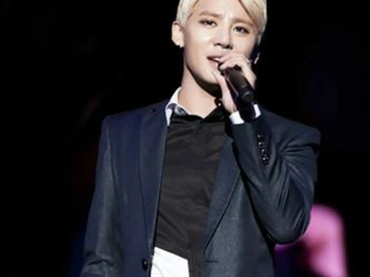 「JYJ」ジュンス、来月年末ソロ単独コンサート | wowKorea（ワウコリア）