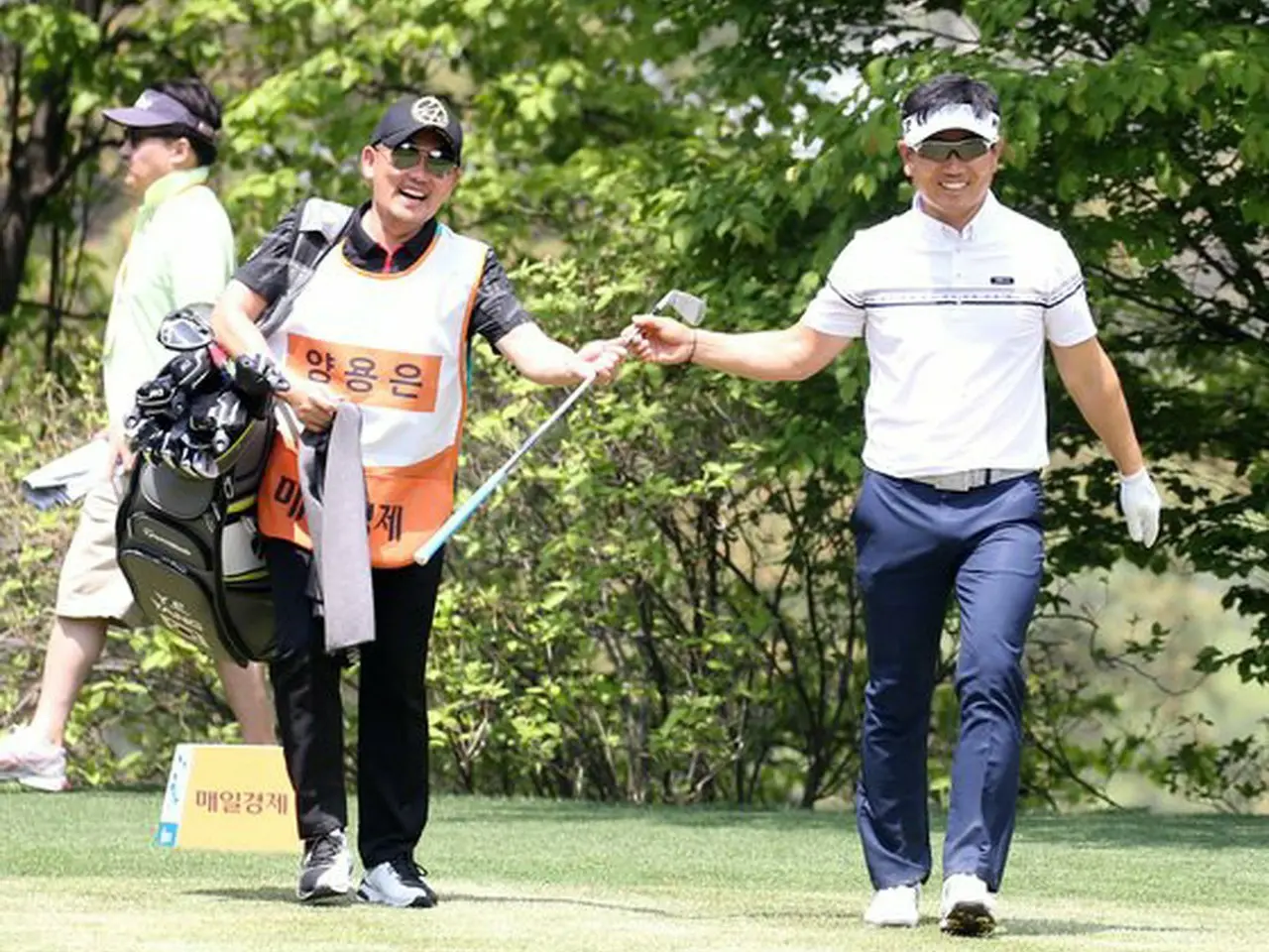 歌手イ・スンチョル、KPGA広報大使に委嘱 「男子ゴルフの魅力、広く伝えたい」 | wowKorea（ワウコリア）
