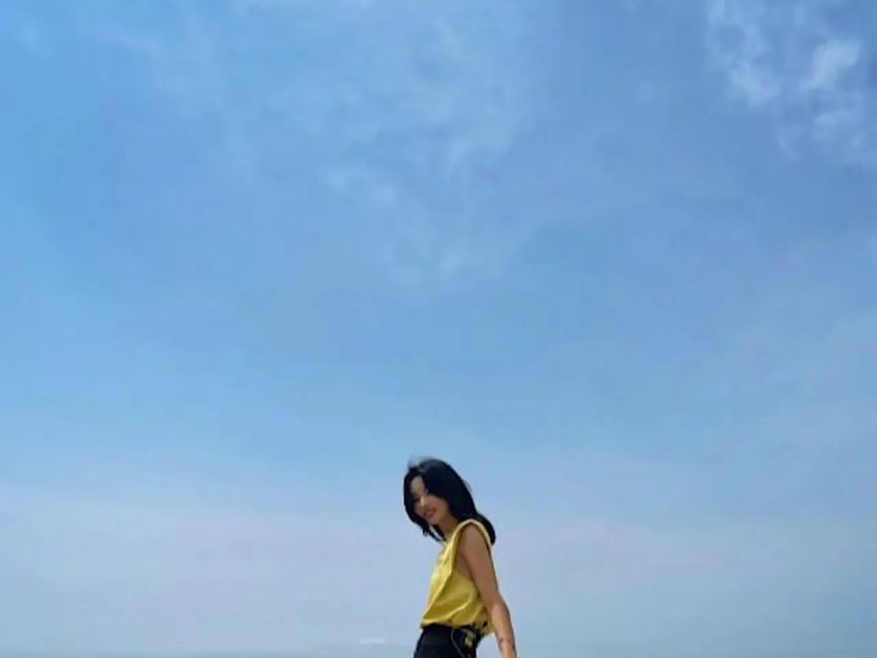 G)I-DLE」チョン・ソヨン、本当に157cm？…「とても痩せているけど筋肉はしっかり」 | wowKorea（ワウコリア）