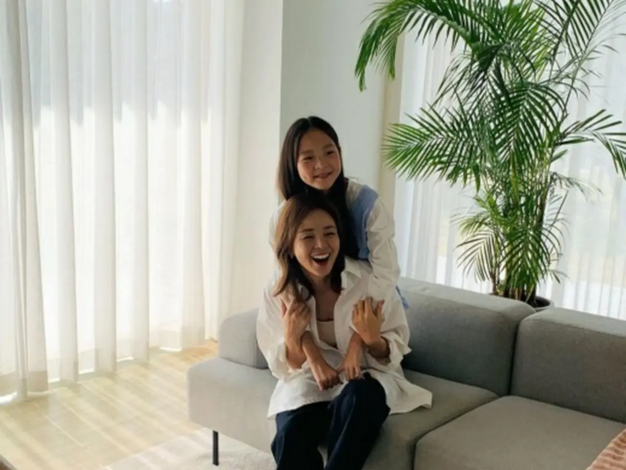 サランちゃん、ママSHIHOとアンダーウェア広告撮影 「モデルDNA」 | wowKorea（ワウコリア）