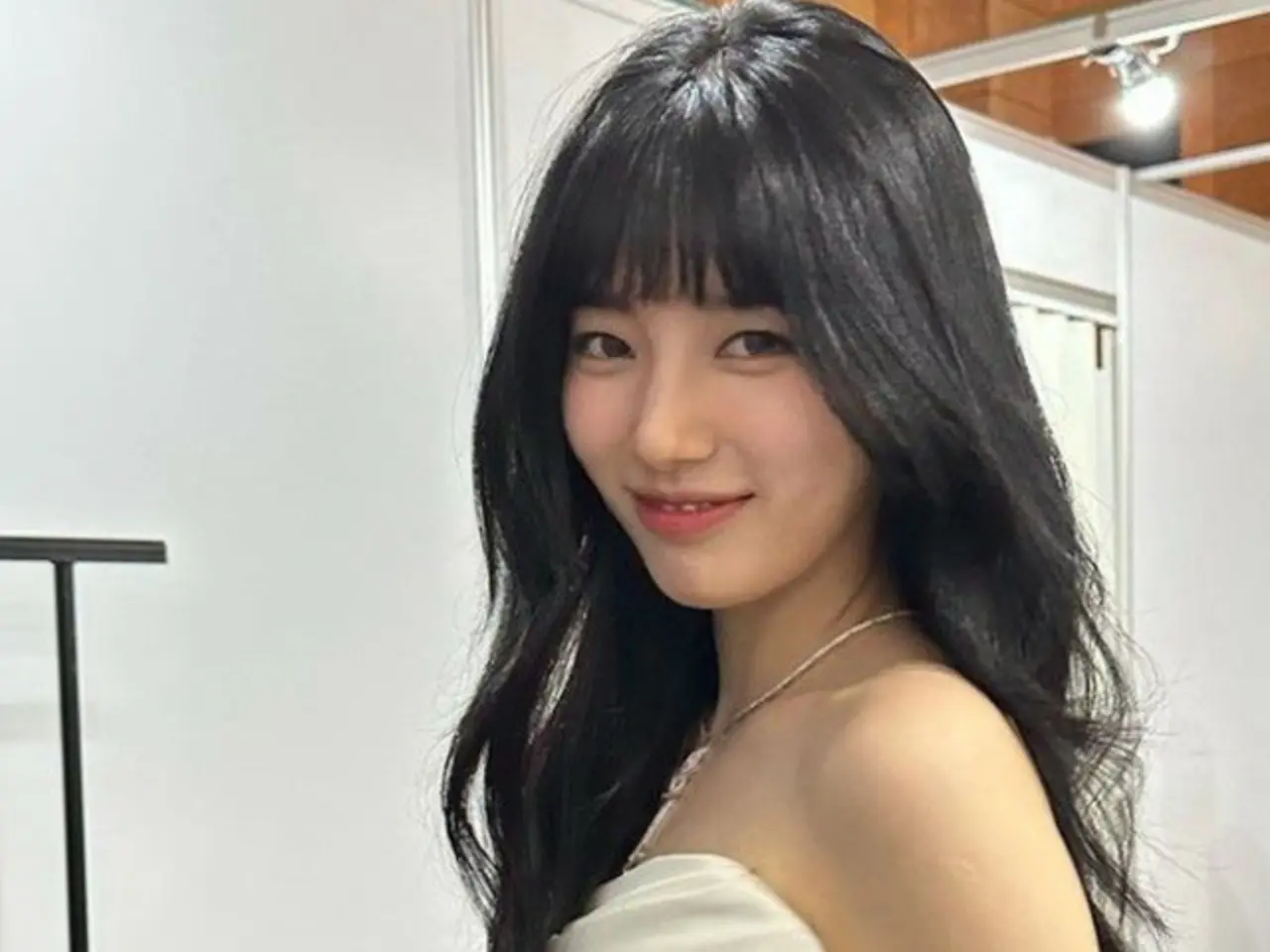 スジ（元MissA）、エレガントなドレス姿を披露…イ・ミンジョンもほれぼれ | wowKorea（ワウコリア）