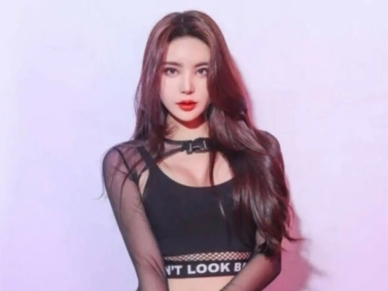 DJイェソン、1次事故発生後逃走していたところ配達員の死亡事故を起こしていた…拘束起訴→車両没収 | wowKorea（ワウコリア）