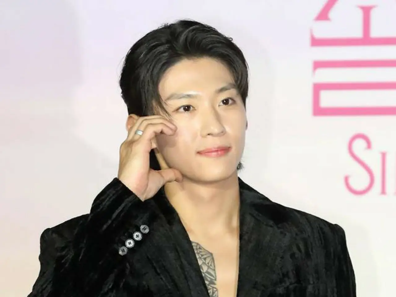 【公式】Youtuber兼タレントDEX、ディープフェイク・AI不法広告詐称被害...「強力対応する」 | wowKorea（ワウコリア）