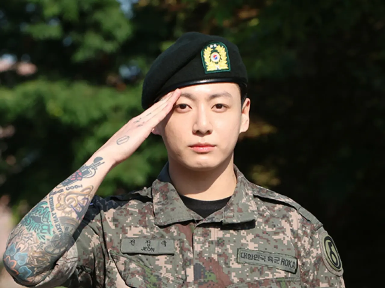 「BTS」JUNG KOOK、「KPOPガールズ！デーモン・ハンター」に感激して夢中に | wowKorea（ワウコリア）