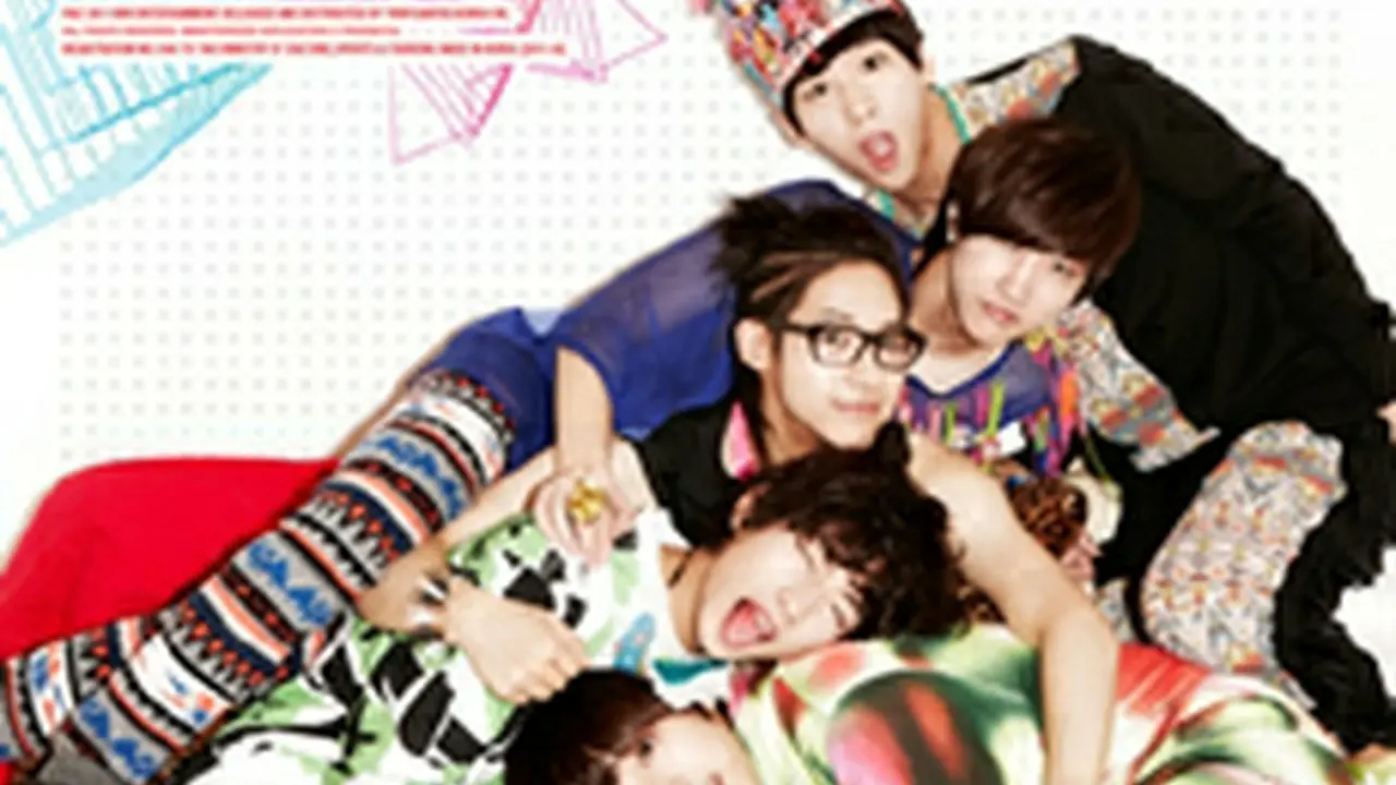 B1A4 『it B1A4』(2nd MiniAlbum) 韓国盤【100Pﾌｫﾄﾌﾞｯｸ】｜wowKoreaショップ