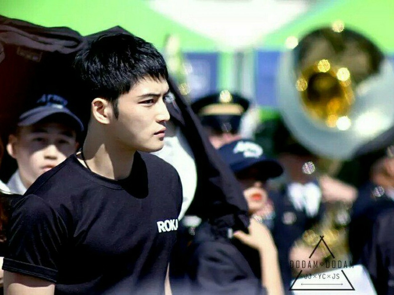 「JYJ」キム・ジェジュン、姪っ子を抱っこしている姿をキャッチされる。 | wowKorea（ワウコリア）