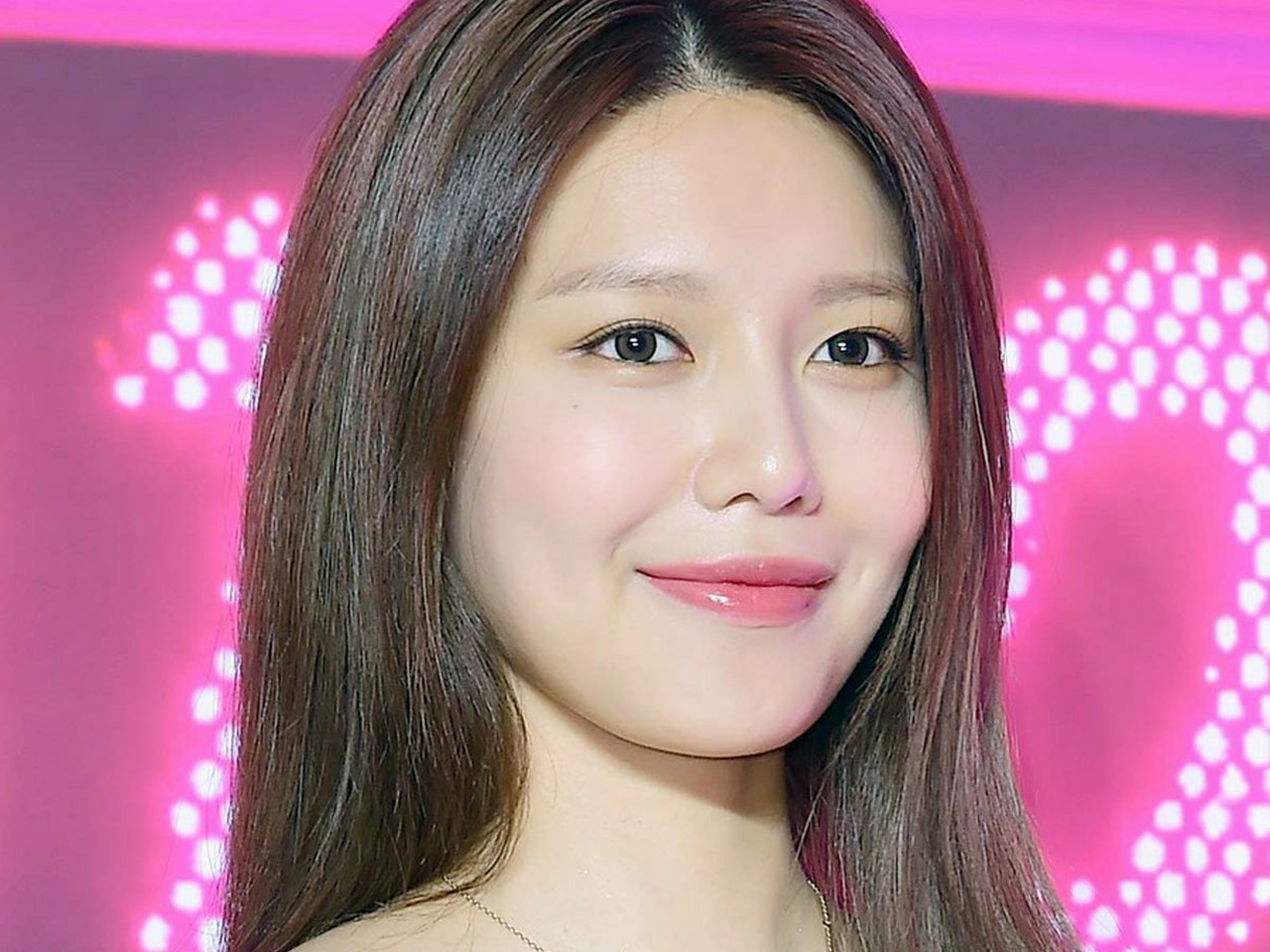 交際を公開している「韓国芸能人カップル」人気TOP10 | wowKorea（ワウコリア）