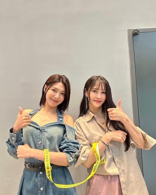 ギュリ(kara)&スヨン(少女時代)、レジェンドガールズグループの善行…「心もきれいだね」 K Pop、韓国エンタメニュース、取材